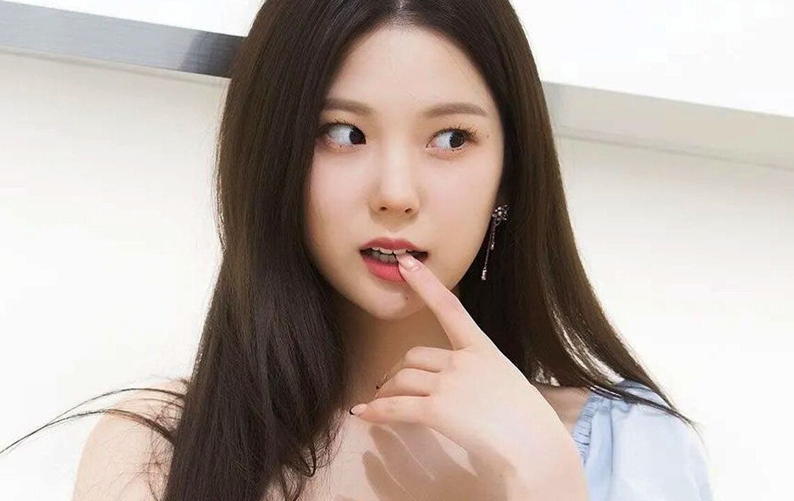 How is Yujin not in Kep1er's visual line - K-POP - allkpop forums