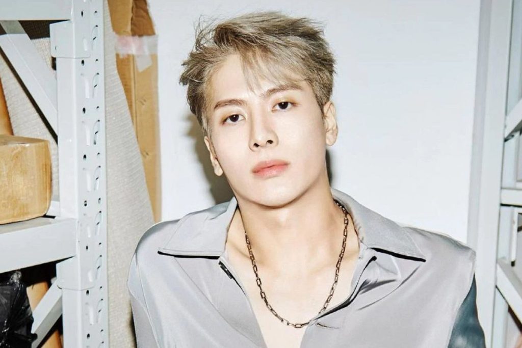 A futuristic post-apocalyptic world and a city on fire is what Jackson ...