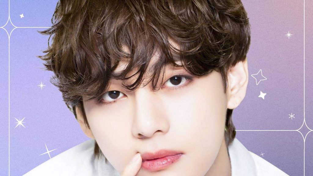 BTS's V sings a Christmas song and makes ARMY fall in love with him