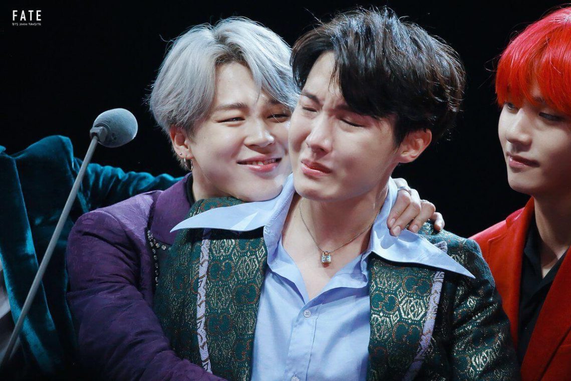 When BTS made TWICE cry at an awards ceremony