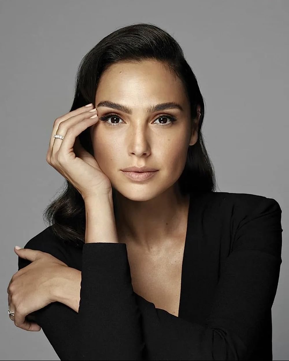 Gal Gadot Made All Her Fans Fall In Love With A Photo Shoot Of See