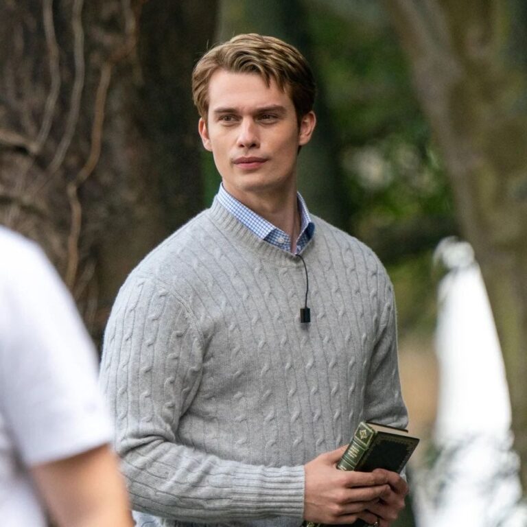 'Red White & Royal Blue': Nicholas Galitzine reveals that his character ...