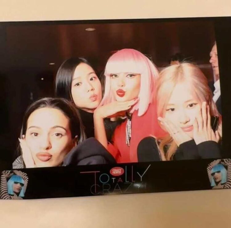 Spanish singer Rosalía was with BLACKPINK at Lisa's show