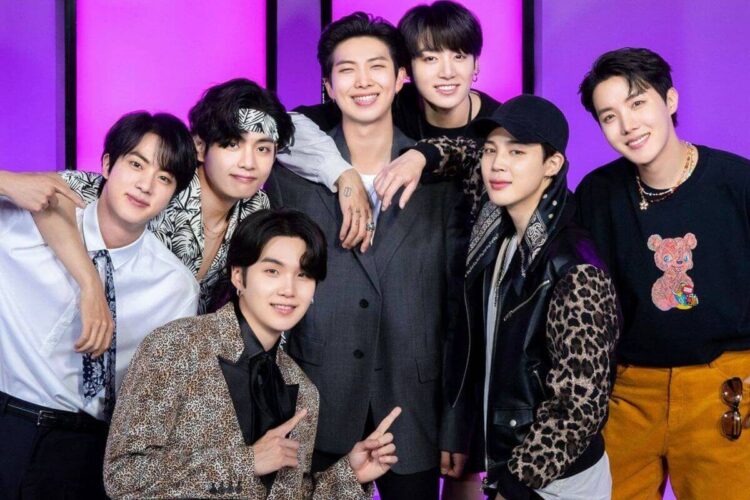 Renowned American singer surprises by confessing her love for BTS