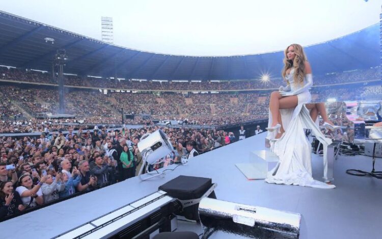 Beyoncé owns the female highest-grossing tour of all time with the ...