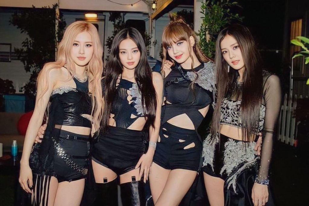 Daily Mail under fire after making 'disrespectful' headline for ...