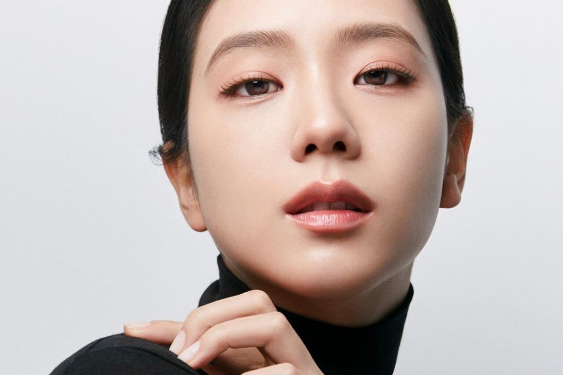 BLACKPINK's Jisoo surprise fans with new profile pictures for her new ...