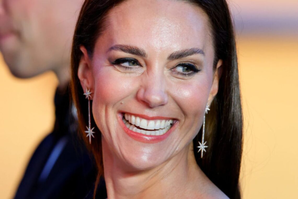 Kate Middleton apologizes for editing Mother’s Day photograph