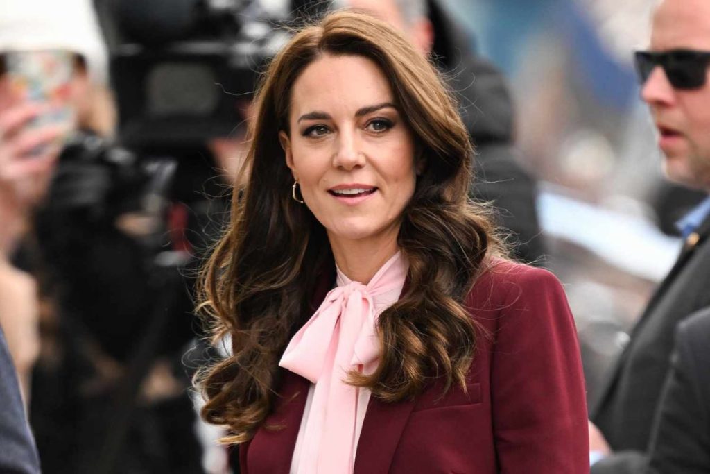 Kate Middleton issues a statement on social networks just a week after ...