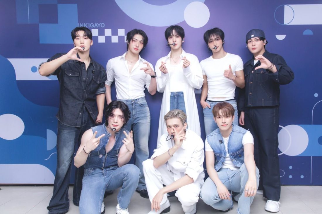 ATEEZ showcases their smooth dance moves in the “Lemon Drop” dance ...