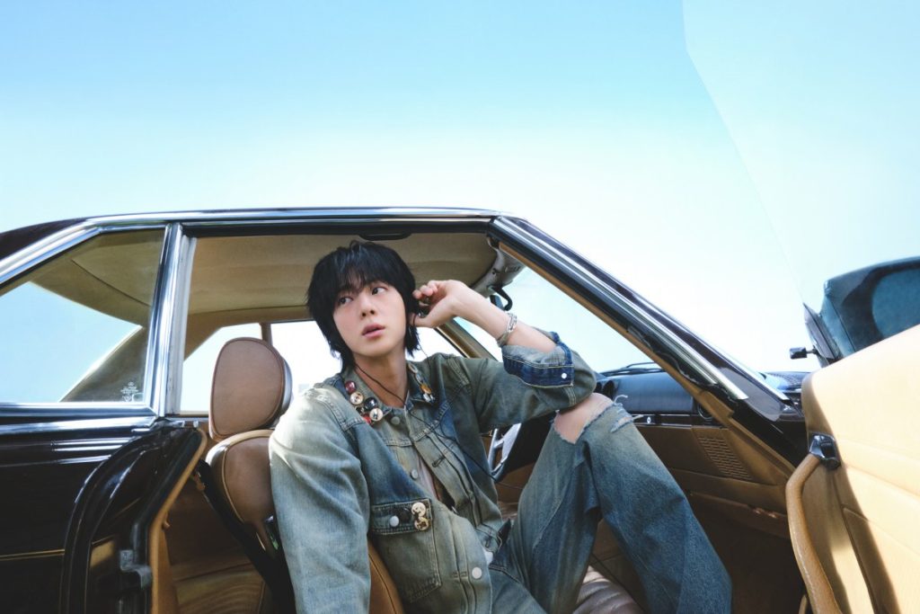 BTS' Jin drops 17.5 billion KRW in cash on luxe mansion, making it its ...