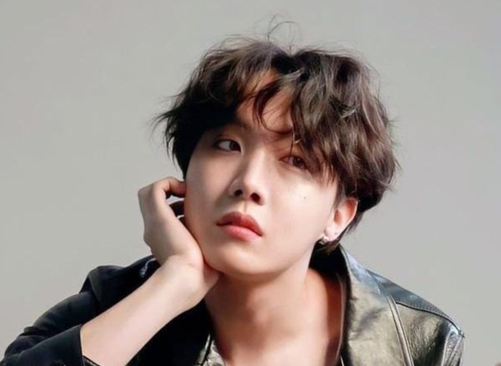 J-Hope de BTS comparte foto de su primer tatuaje