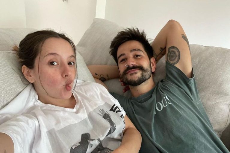 Evaluna muestra por primera vez el rostro de Índigo, su bebé no binario