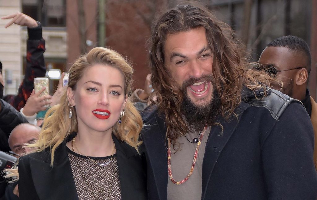 Jason Momoa en rumores de tener una relación secreta con Amber Heard