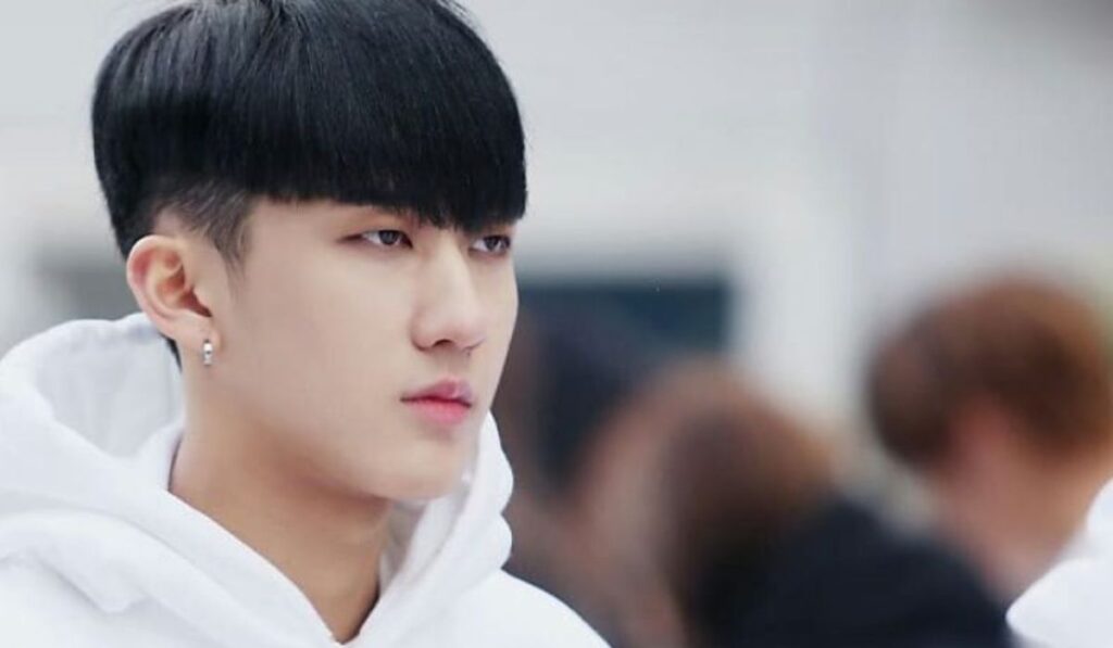 Changbin de Stray Kids provoca a sus fans tras mostrarse sin camisa en ...