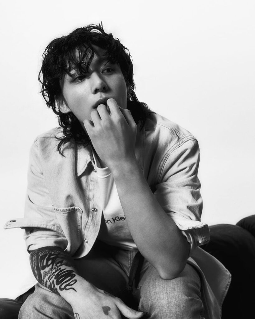 La nueva foto de Jungkook de BTS sin camisa para Calvin Klein y que ha ...