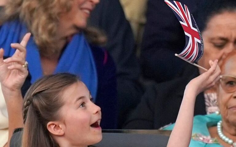 Sin esforzarse, la princesa Charlotte se está convirtiendo en la miembro más querida de la ...