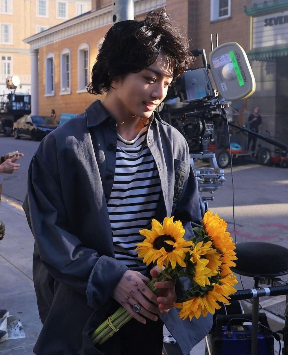 Las imágenes del detrás de escena de 'Seven' de Jungkook de BTS ft. Latto