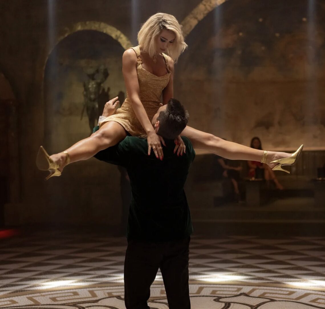 Dua Lipa y Henry Cavill protagonizan candente fotografía de su película 'ARGYLLE'