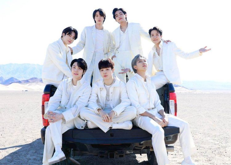 ¿Qué rayos está pasando? las nuevas fotos de BTS sin camisa están ...