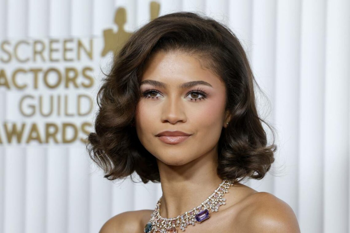 Zendaya queda totalmente anonadada con la incómoda pregunta de una ...