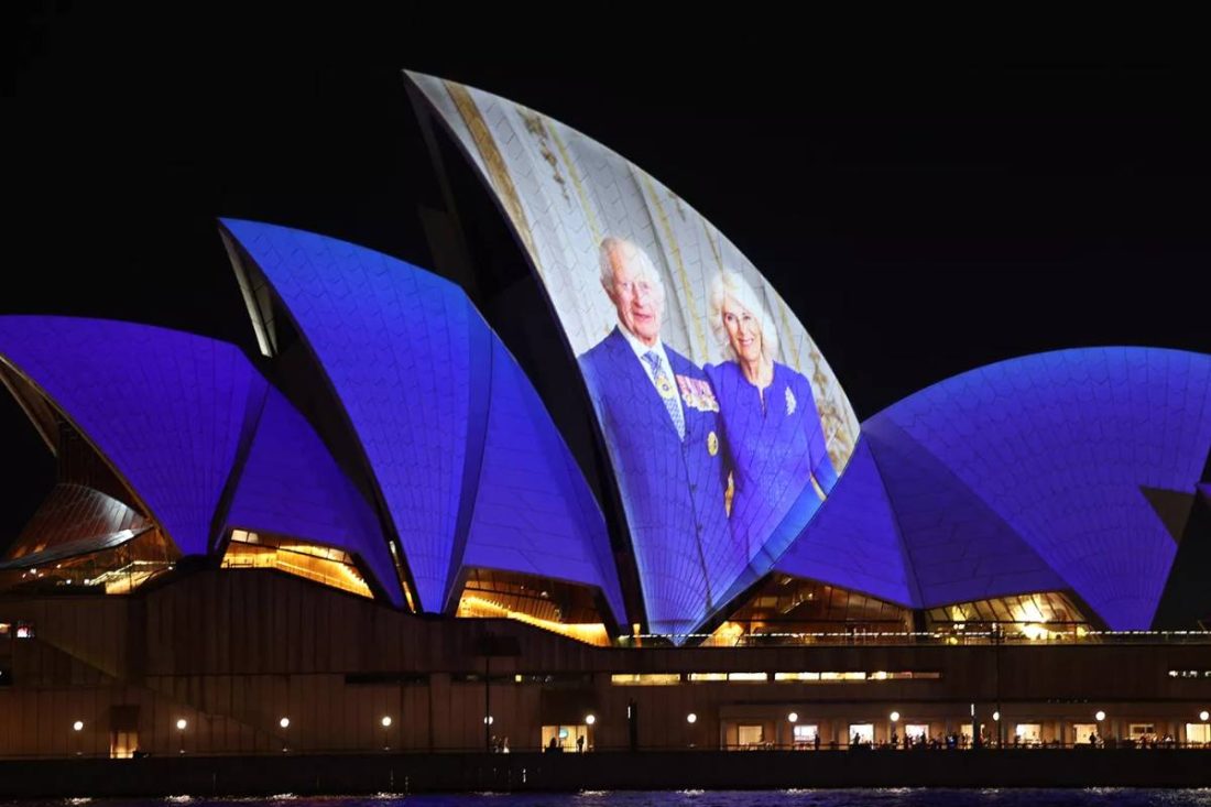 El rey Carlos III y Camilla Parker llegan a Sídney para su gira real de ...