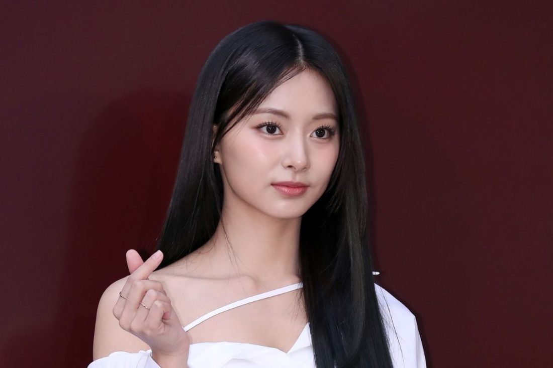 Tzuyu de TWICE "coquetea" con una famosa solista de K-pop