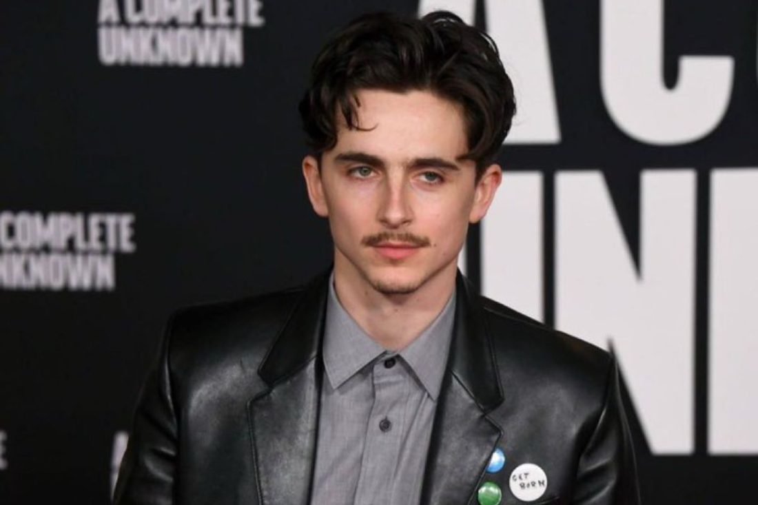 Timothée Chalamet recibió una multa por llegar en bicicleta al estreno ...