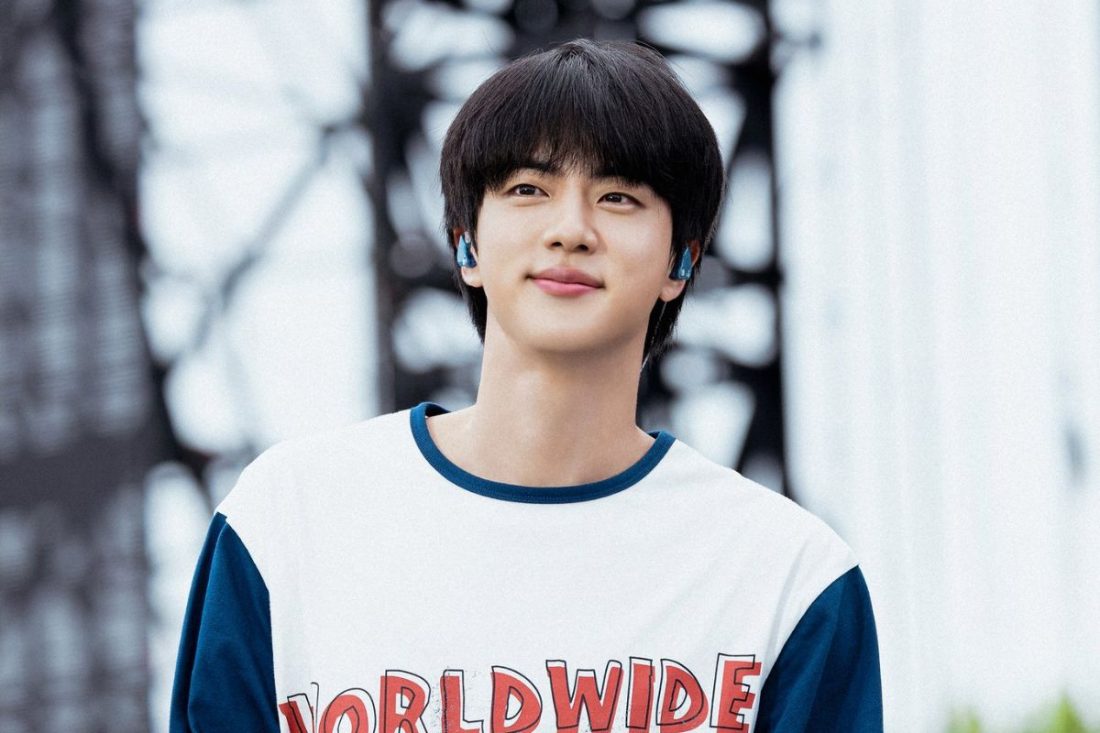 Jin de BTS demuestra su favoritismo por los Jin biased en una divertida interacción